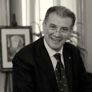 Festa del papà… in tribunale. Figlio cita in giudizio il padre che lo ...